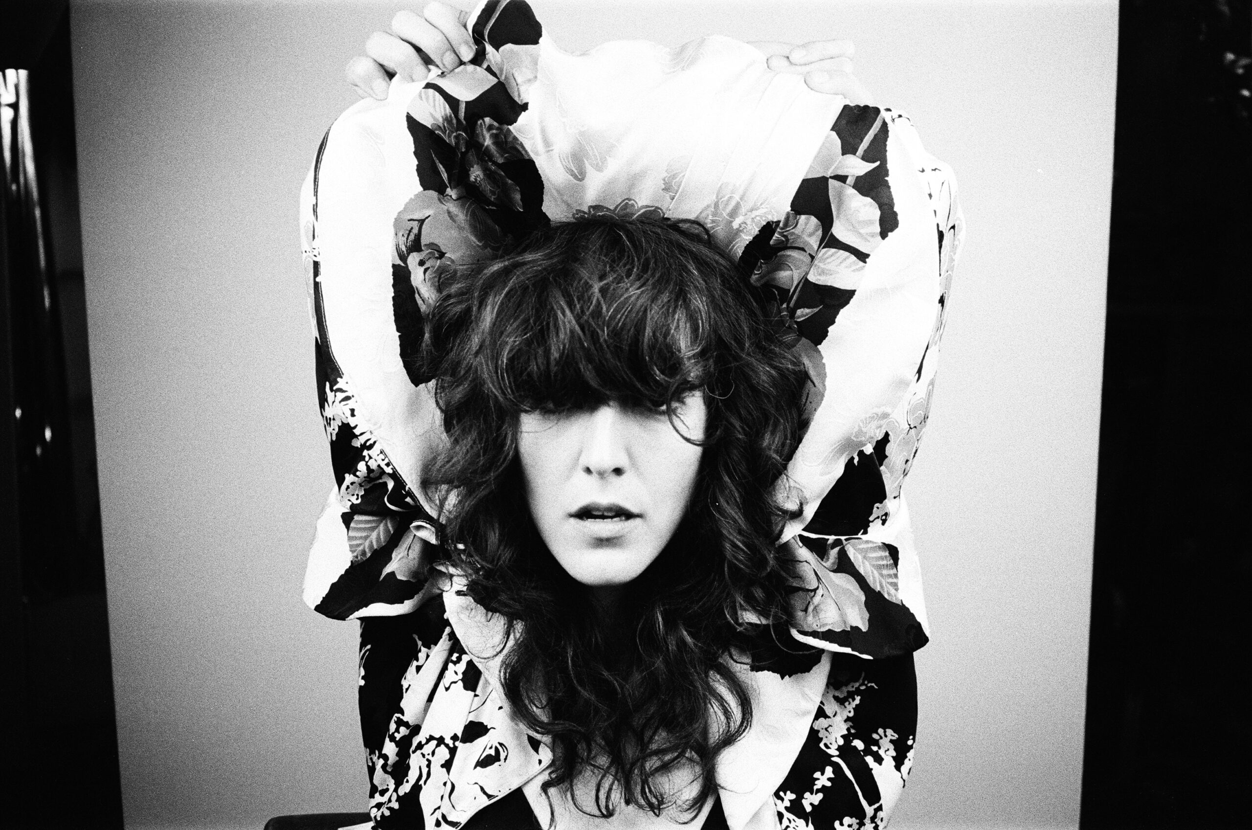 Interview with Singer-Songwriter TOMI